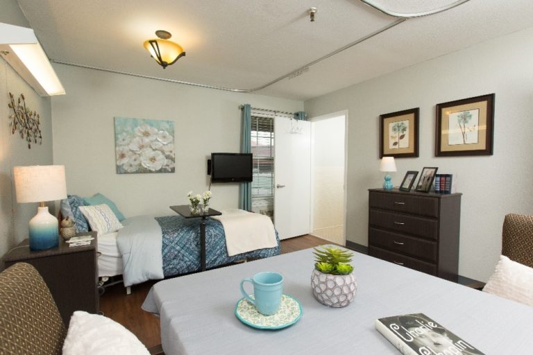 Amenities » Oakmont Guest Care Center - Hurst, Texas Nursing Home